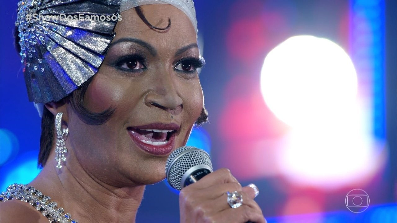 Solange Almeida surpreende público com interpretação de Whitney Houston ...