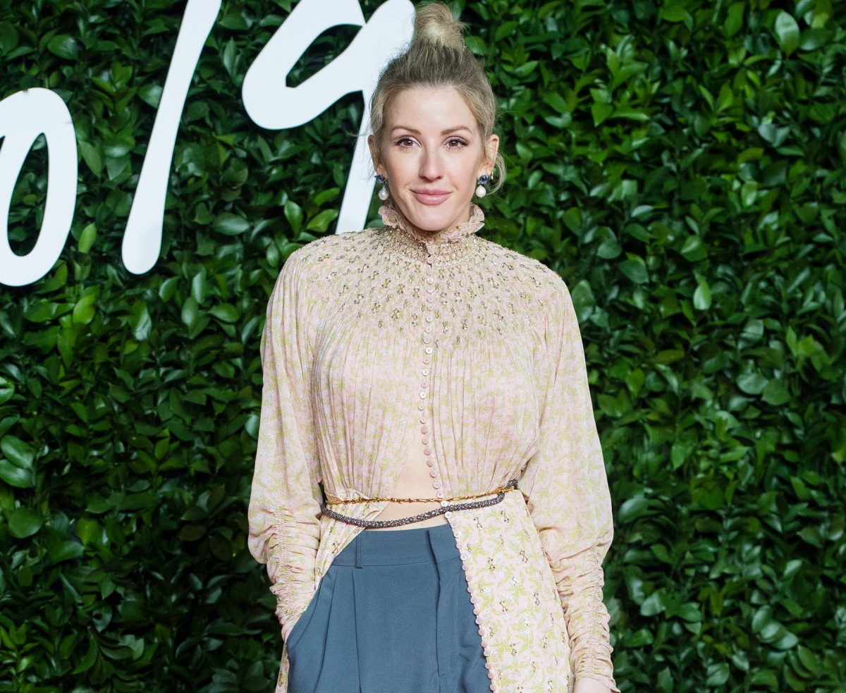 Ellie Goulding faz apresentação ao vivo | Acesso Cultural