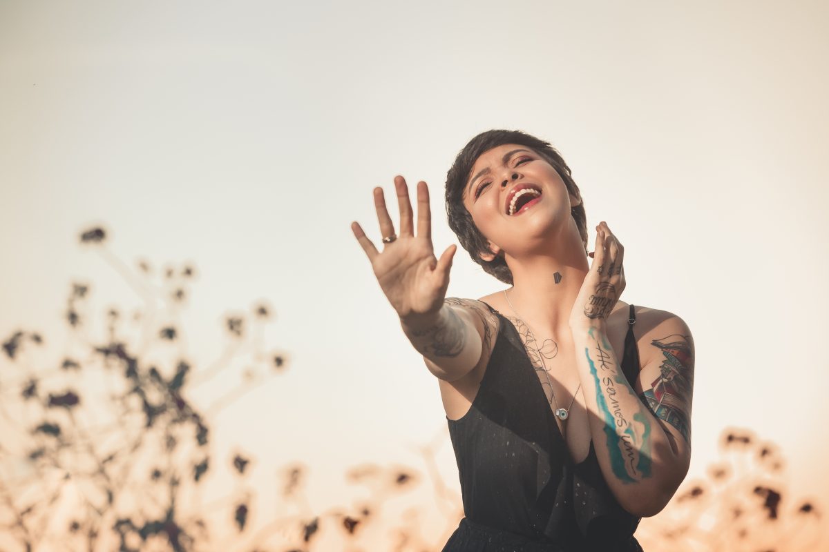 Kell Smith lança clipe de "Carta Pra Você" | Acesso Cultural