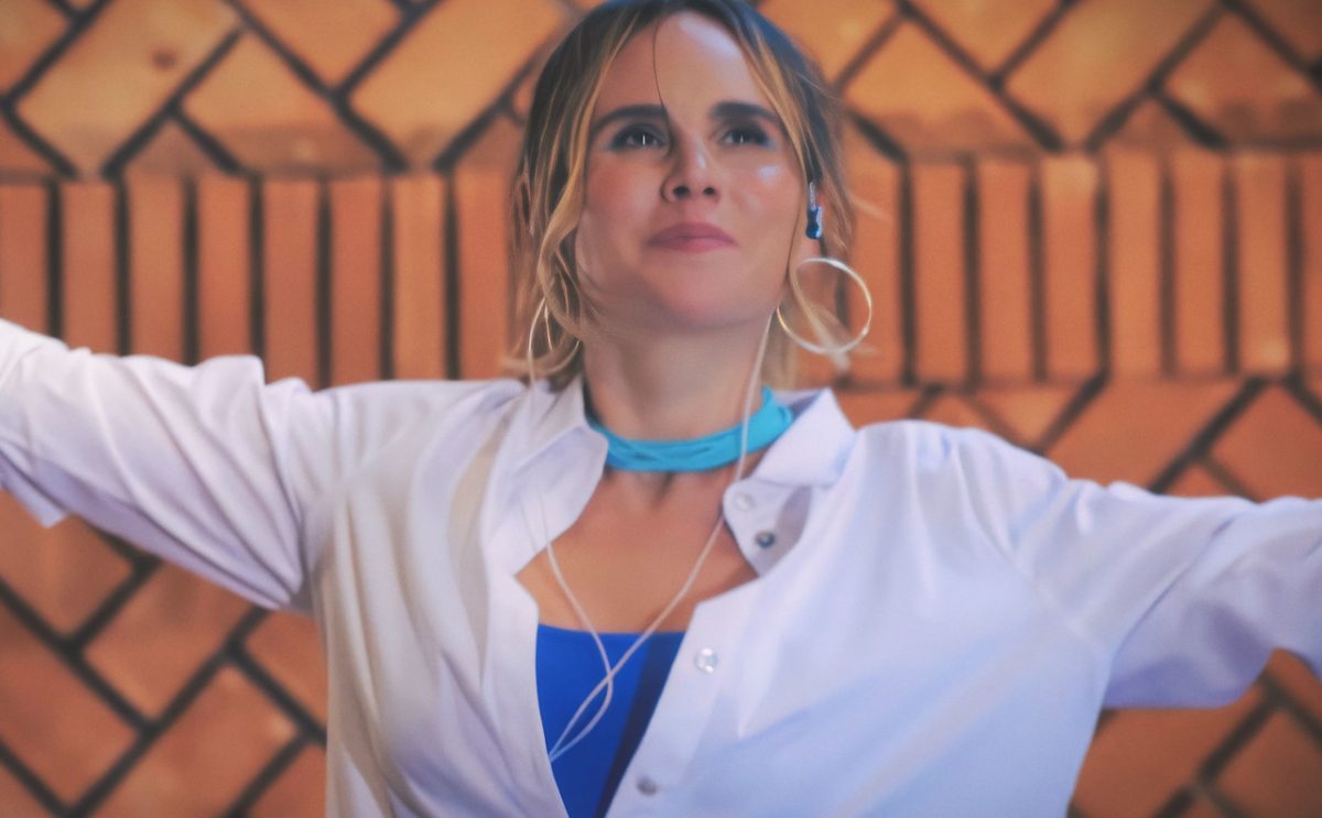 Flavia Alves e banda Crazy Joe apresentam em São Paulo o show ...