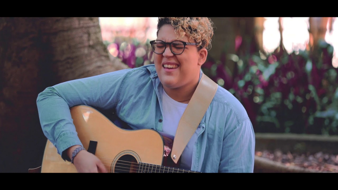 Maria Mariana explora sentimentos e histórias pessoais no single “Ela ...